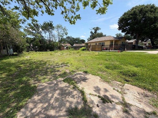 4503 Dewberry St, Houston, TX 77021