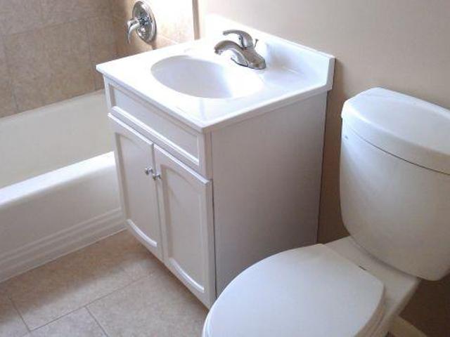 $450 / 1br ONE BEDROOM MOVE IN TODAY 1400 S 20th