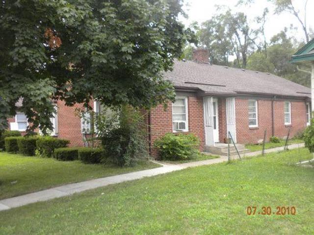 $450 / 1br Cozy Ground Level Apartment for Rent 2311 Auburn St map