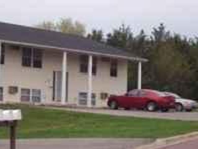 $450 / 2br Skyview Estates St. Peter, MN
