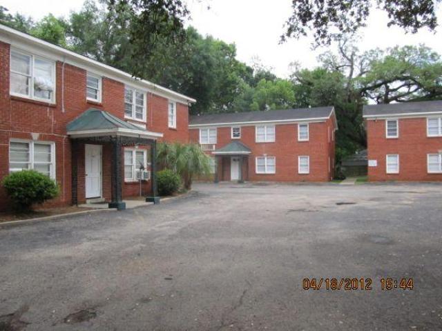 $450 / 2br TOWN COURT APMT FOR RENT! 1111 CHURCH ST