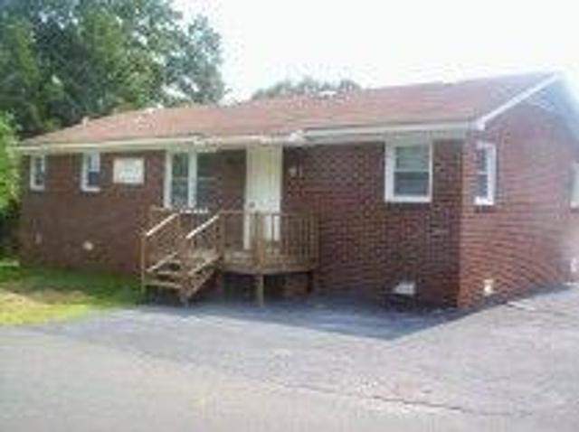 $450 / 2br 600ft² Greer Apt For Rent 105 Foster Circle map