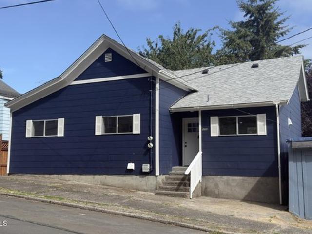 450 Commercial St, Astoria, OR 97103
