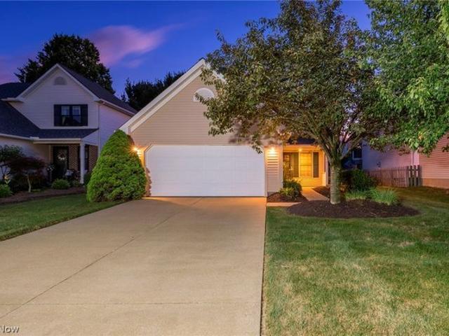 450 Charleton Dr, Medina, OH 44256