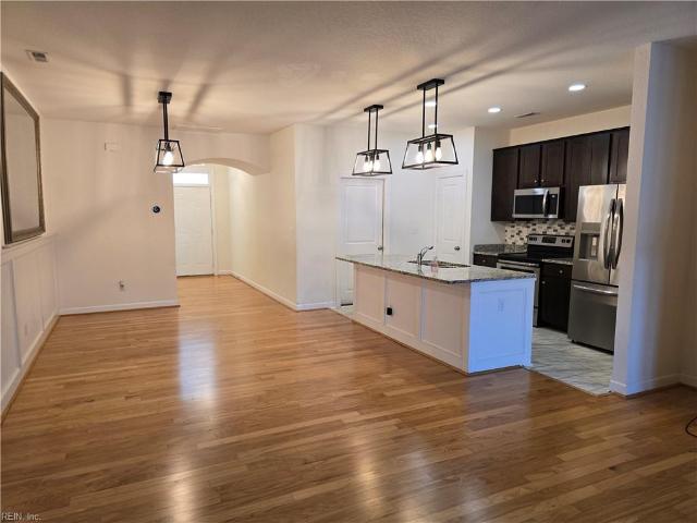 450 Abelia WAY