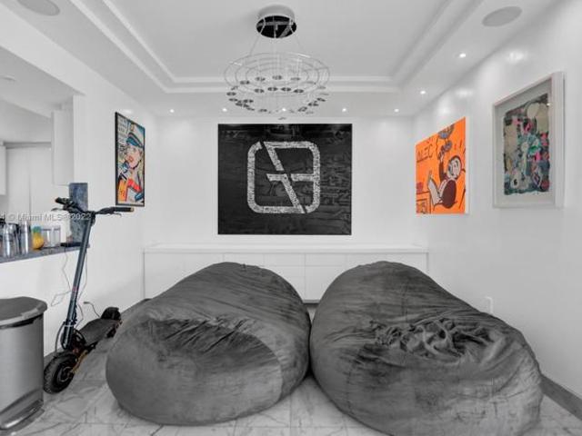 450 Alton Rd #1703 Miami Beach, FL 33139