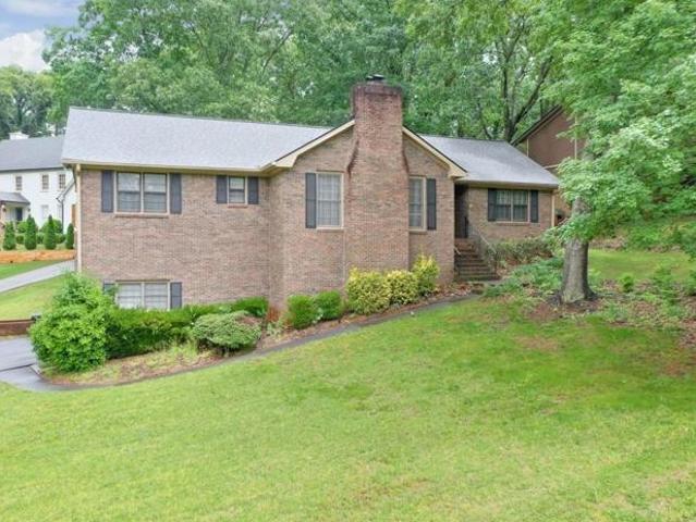 450 Battersea Dr, Lawrenceville, GA 30044
