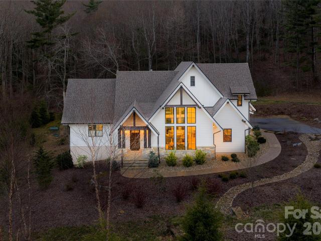 450 Barrington Dr, Asheville, NC 28803 | MLS #4357 | Compass