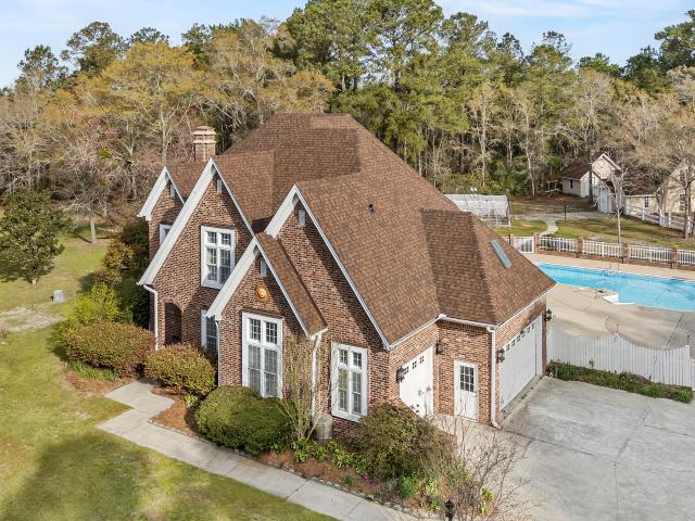 450 Berry Lane SW