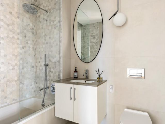450 Grand Avenue, Unit 7D