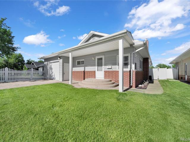 450 Date Avenue