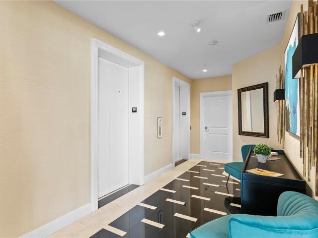 450 Knights Run Ave, Unit 1801, Tampa, FL 33602 | MLS #TB8489 | Compass