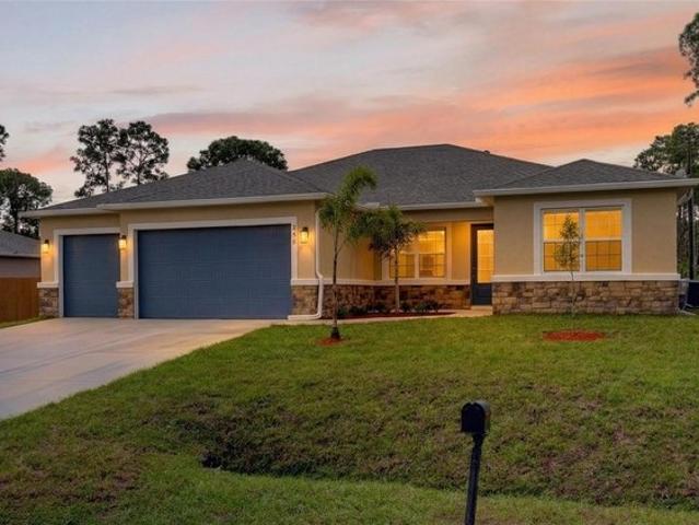 450 Hammond St SW, Palm Bay, FL 32908
