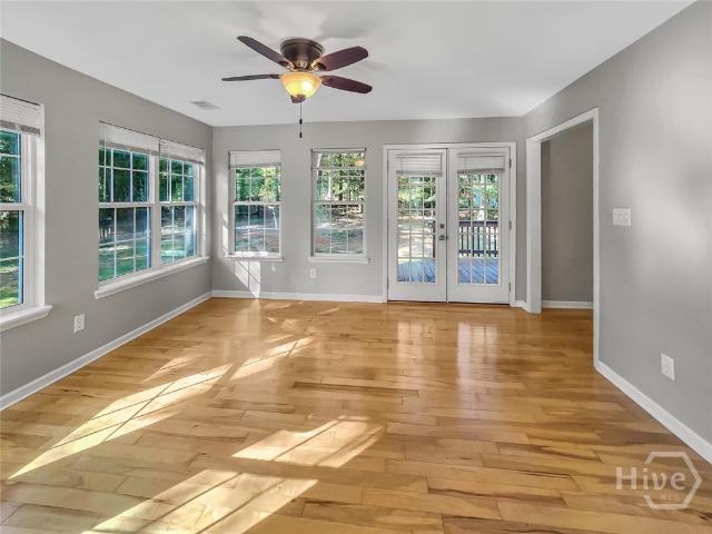 450 LoneOak Drive