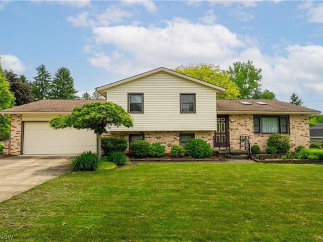 450 Layden Ave, Canal Fulton, OH 44614