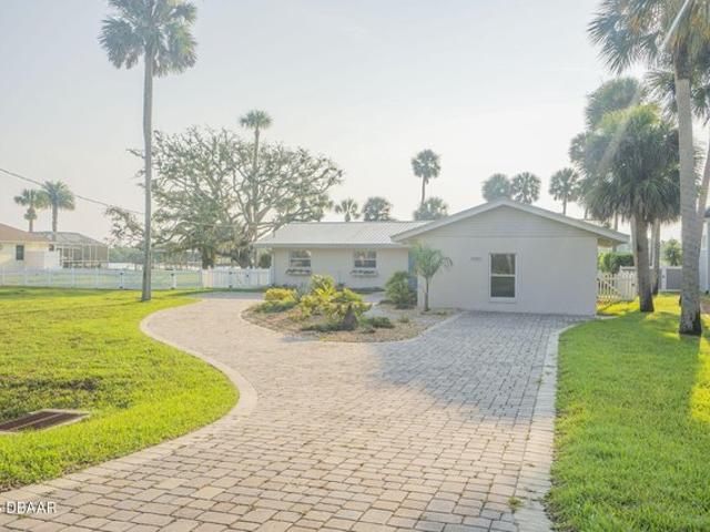 450 Lambert Ave, Flagler Beach, FL 32136