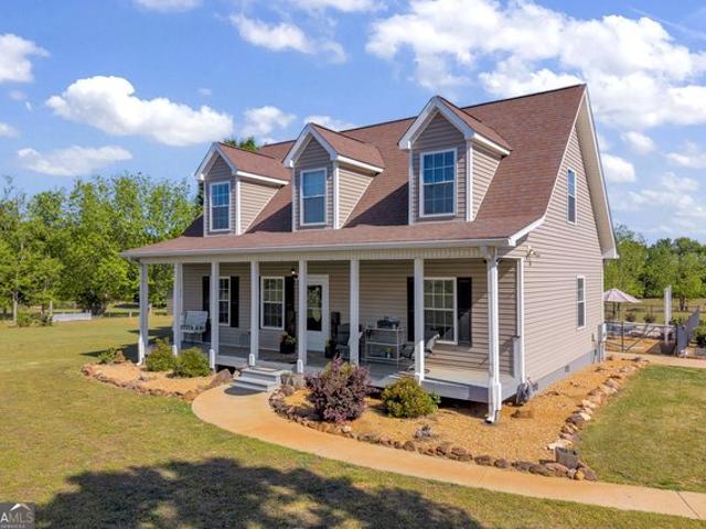 450 Memorial Rd, Hartwell, GA 30643
