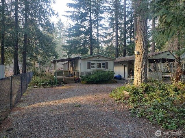 450 N Duckabush Dr E, Hoodsport, WA 98548
