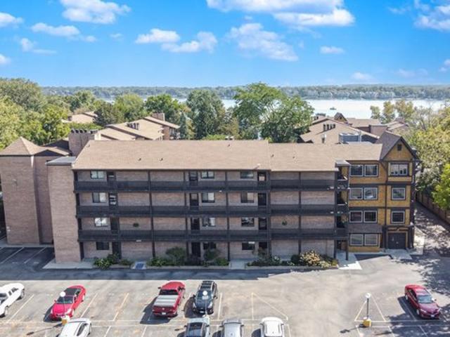 450 N Main St Unit S302B, Wauconda, IL 60084