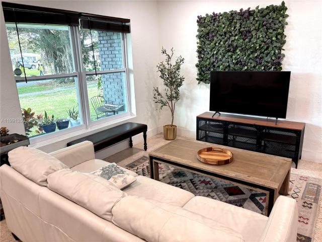 450 NE 155th Ter, Miami, FL 33162 | MLS #A11991 | Compass