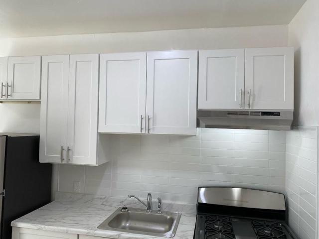 450 S. Cochran, LLC 1 Bedroom Apartment for Rent at 450 S Cochran Ave, Los Angeles, CA 90036 Mid City West