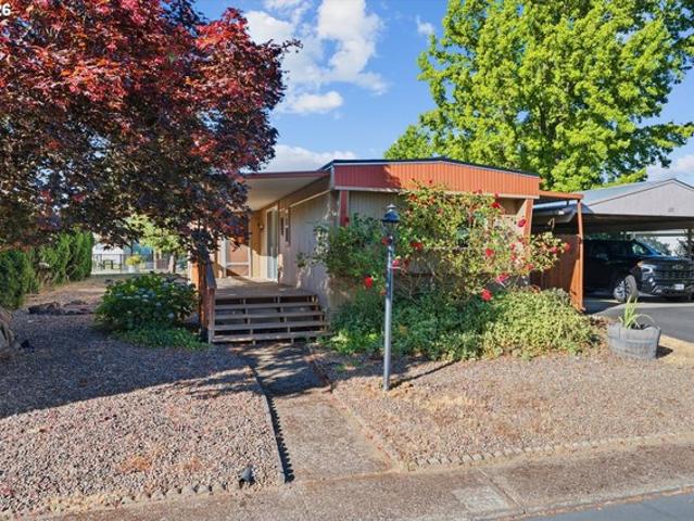 450 SE Lacreole Dr Unit 129, Dallas, OR 97338