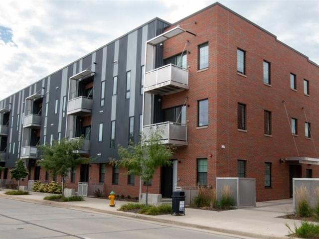 450 SW 7th St Unit 301, Des Moines, IA 50309