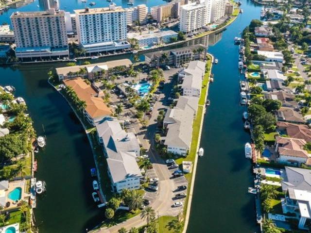 450 Paradise Isle Blvd, Hallandale Beach, FL 33009