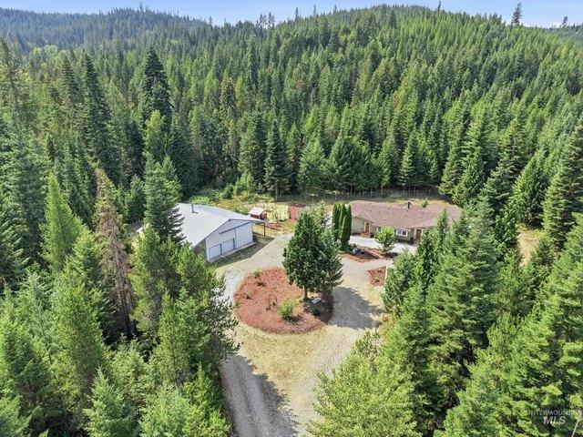 450 Parsons Dr, Priest River, ID 83856