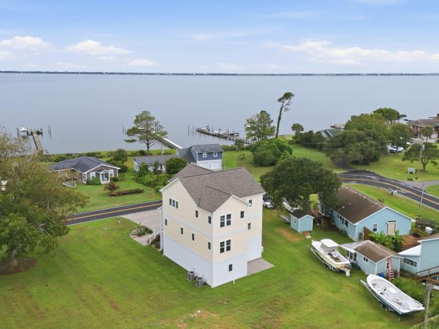 450 Pearson Circle