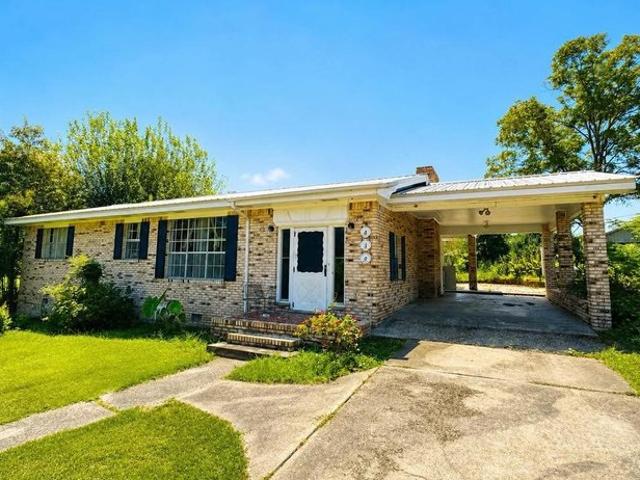 450 Progress Rd, Poplarville, MS 39470