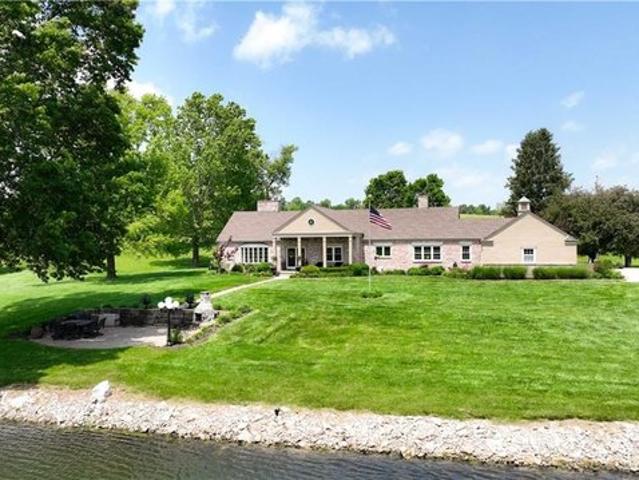 450 Ruth Ewing Rd, Liberty, MO 64068