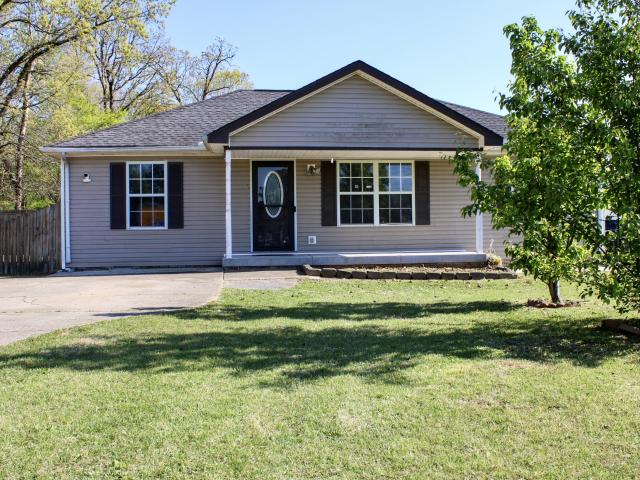450 Titans Ln, Clarksville, TN 37042 | MLS #3160