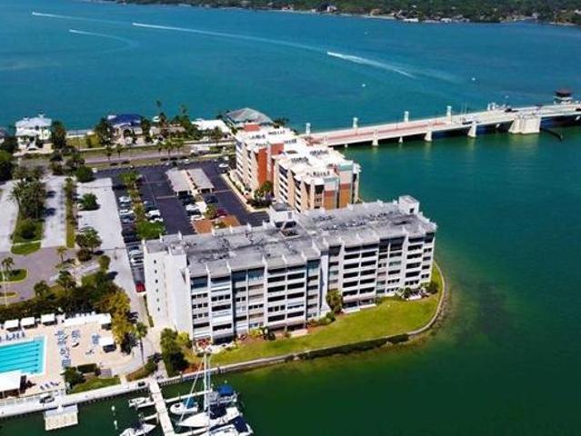 450 Treasure Island Causeway #106, Treasure Island, FL 33706