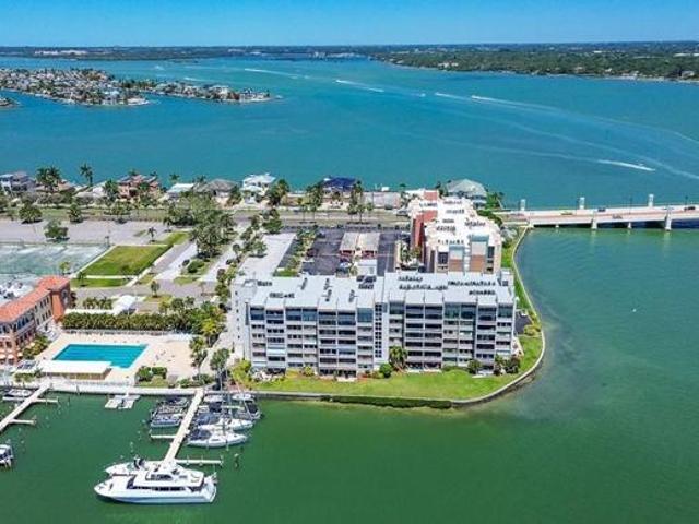 450 Treasure Island Causeway #204, Treasure Island, FL 33706