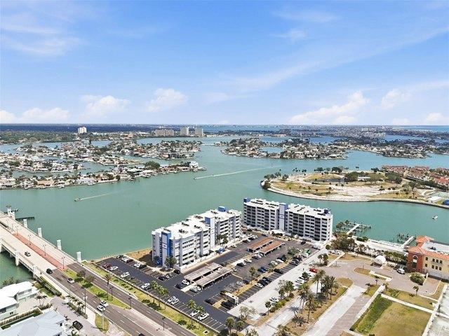 450 Treasure Island Cswy Apt 310, Treasure Island, FL 33706