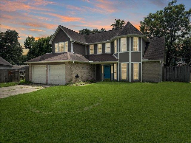 4514 Beechcraft St, Seabrook, TX 77586