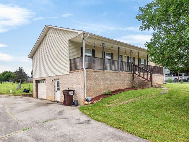 4515 Maple Shade Circle