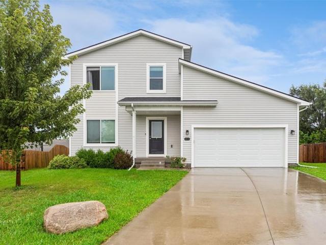 4515 E 48th St, Des Moines, IA 50317