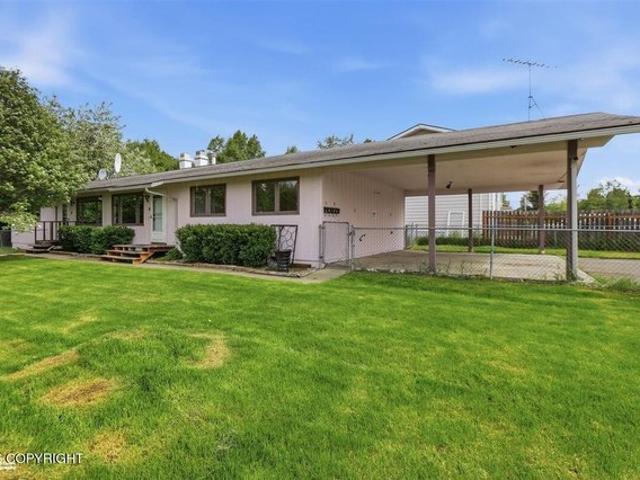 4515 E 8th Ave, Anchorage, AK 99508