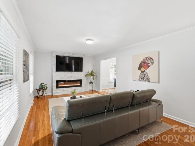 4515 Easthaven Drive