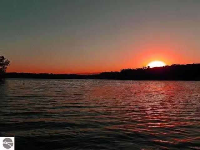 4515 Greilick Road, Traverse City, MI 49696 648816408