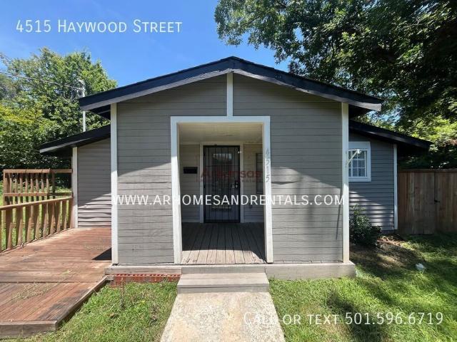 4515 Haywood Street | 2 Bedrooms | 1 Bathroom * 1/2 Off First Month's Rent!