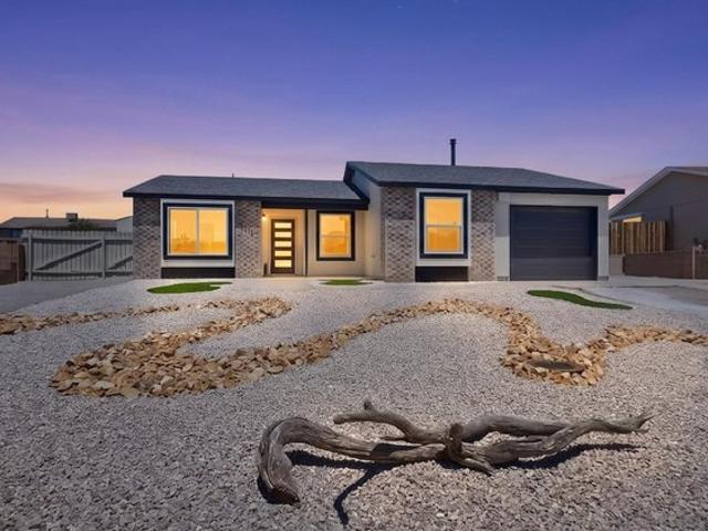 4515 Sunstone Way NE, Rio Rancho, NM 87124