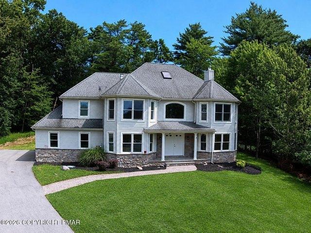 4515 Tee Dr, East Stroudsburg, PA 18302