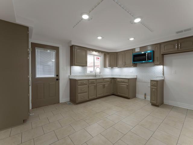 4515 W 88th Street