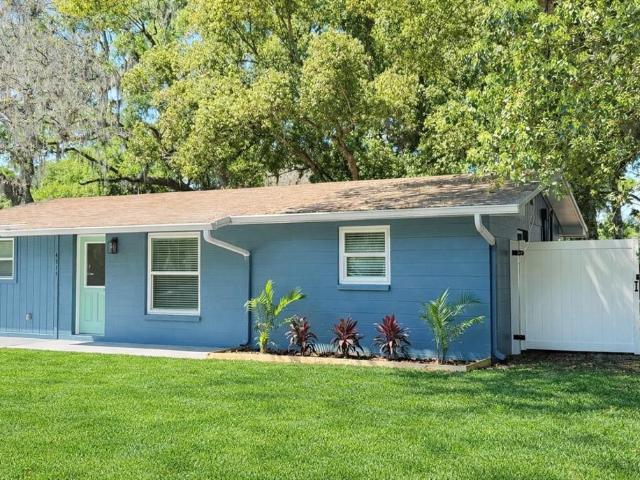 4515 5th St, Zephyrhills, FL 33542 | Compass
