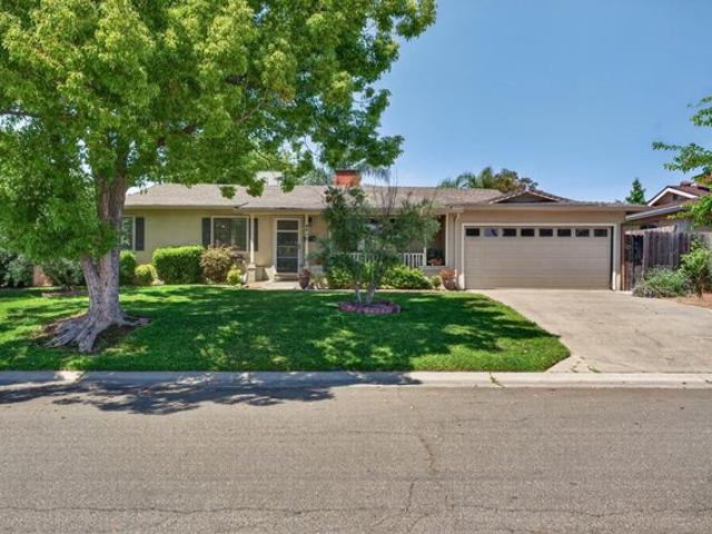4516 Oxbow Dr, Sacramento, CA 95864