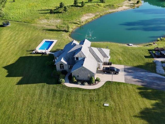 4516 Hollopeter Road