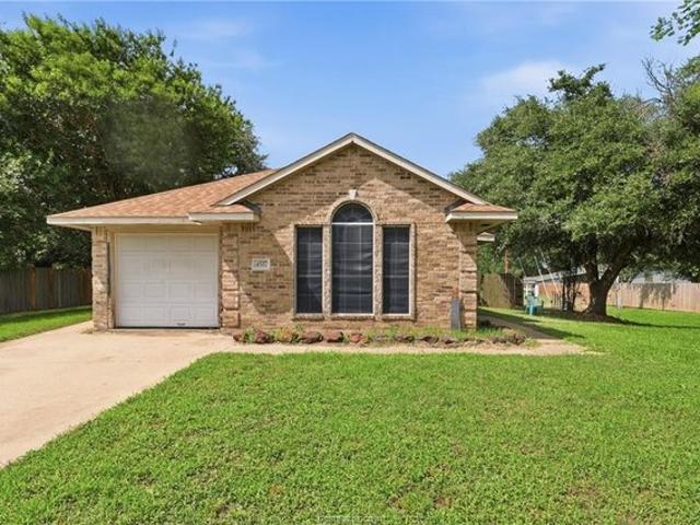4517 Northwood Dr, Bryan, TX 77803